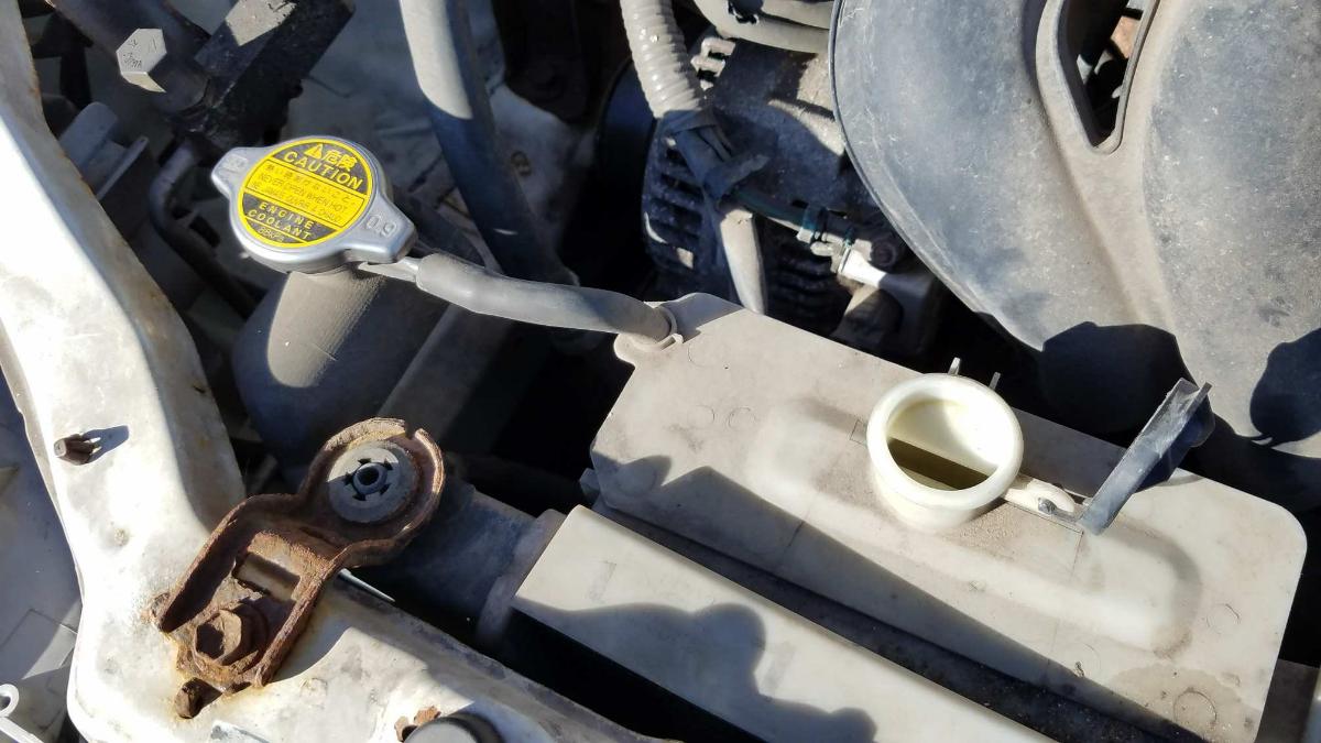 How to Add Anti-Freeze Coolant to a Toyota Corolla – Practical Mechanic