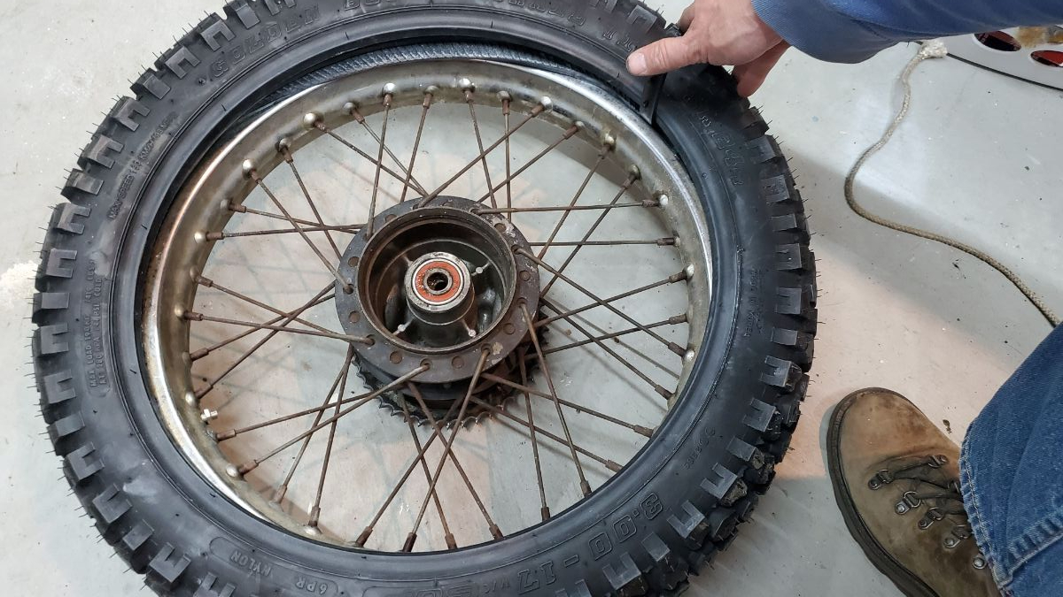 How to Fix a Flat Tire on a Motorcycle – Tube and Tire Change ...